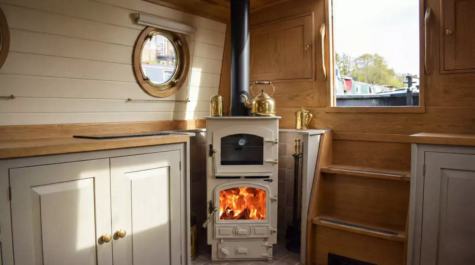 Bubble 4B Pie Pod: The Ultimate Boat Stove - Marine Heating Solutions